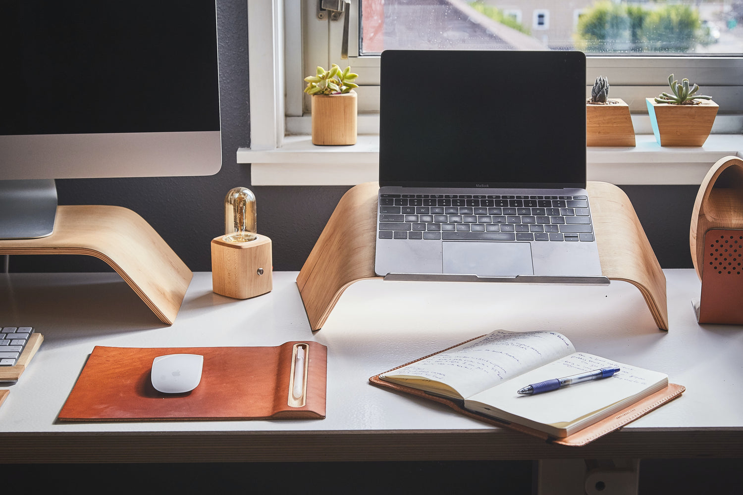Find Your Perfect View: The Importance of Optimal Monitor Placement fo ...